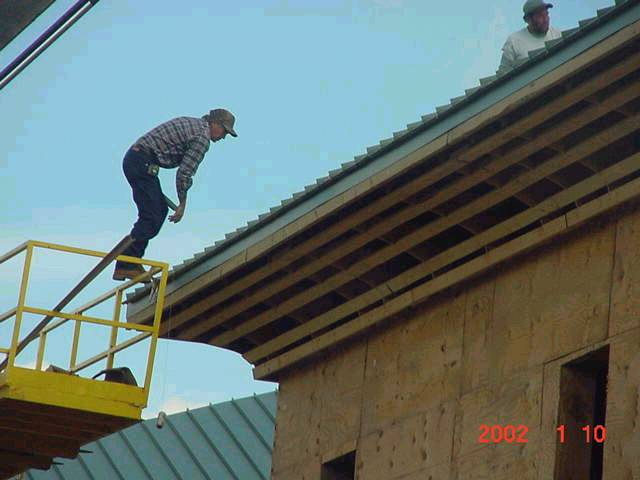 5 WAYS TO KEEP A LIFT SAFE - FOR TANK CONSTRUCTION & MORE
